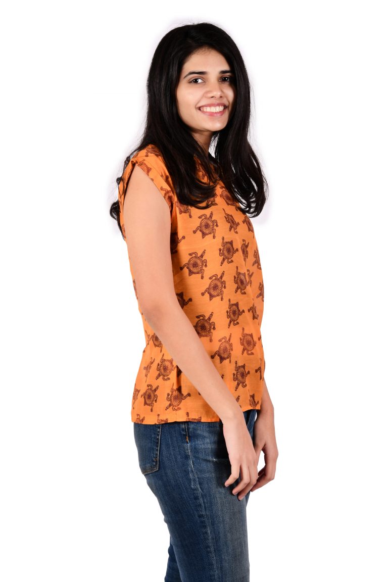 Recyclable plastic crop top – Hut-K